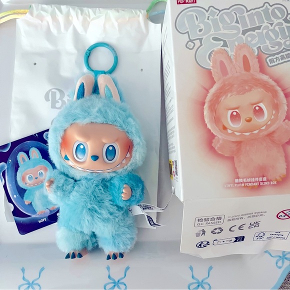 POP MART | Accessories | New Labubu Big Into Energy Hope Pop Mart ...